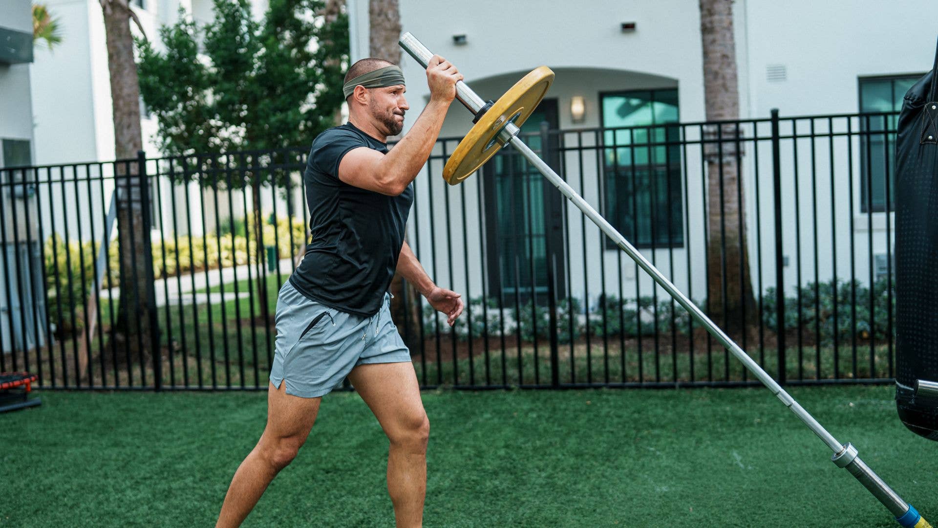 How to Do Landmine Twists for Chiseled Obliques - Men's Journal
