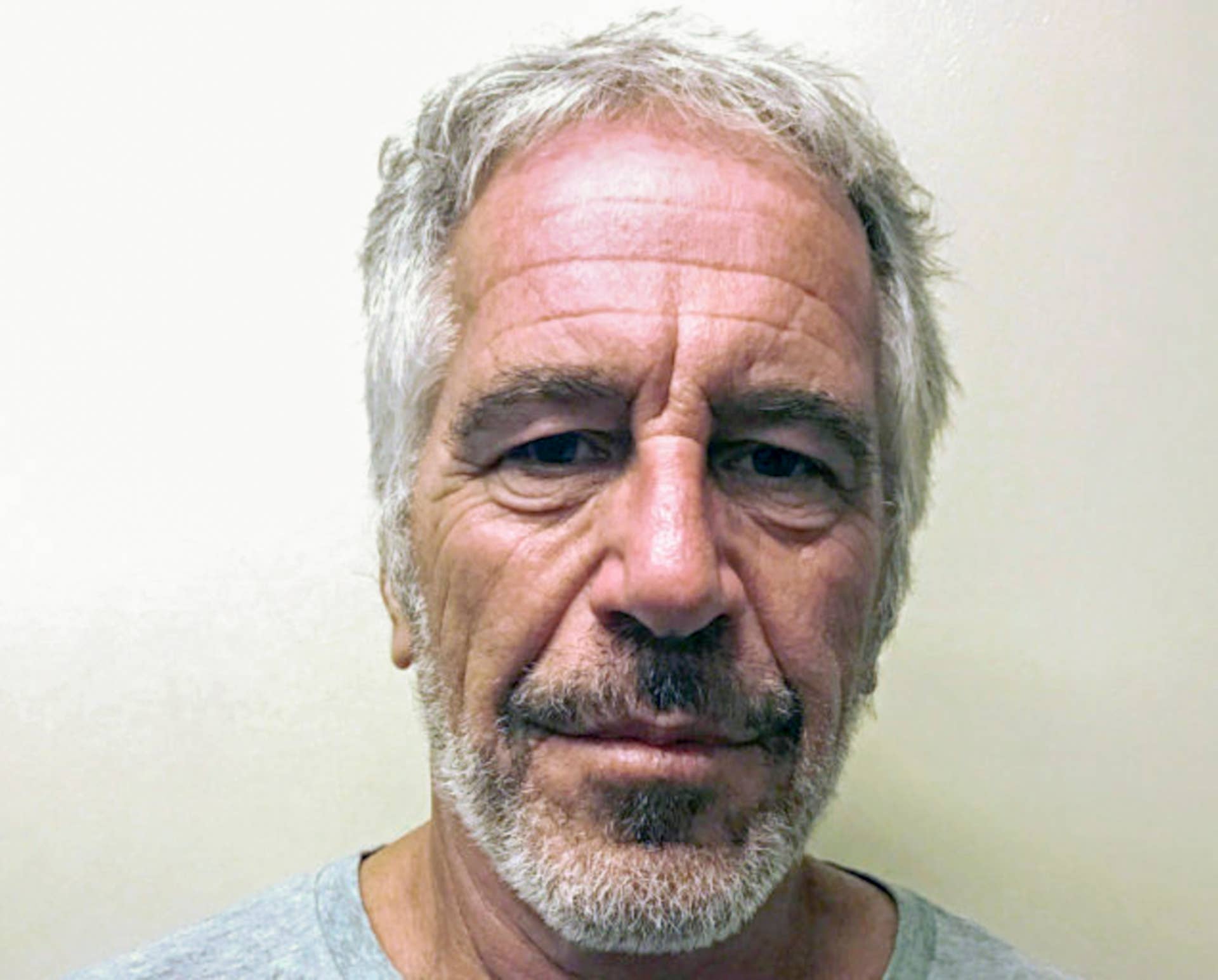 'Palm Beach Pete' Goes Viral for Wild Jeffrey Epstein Likeness - Men's ...
