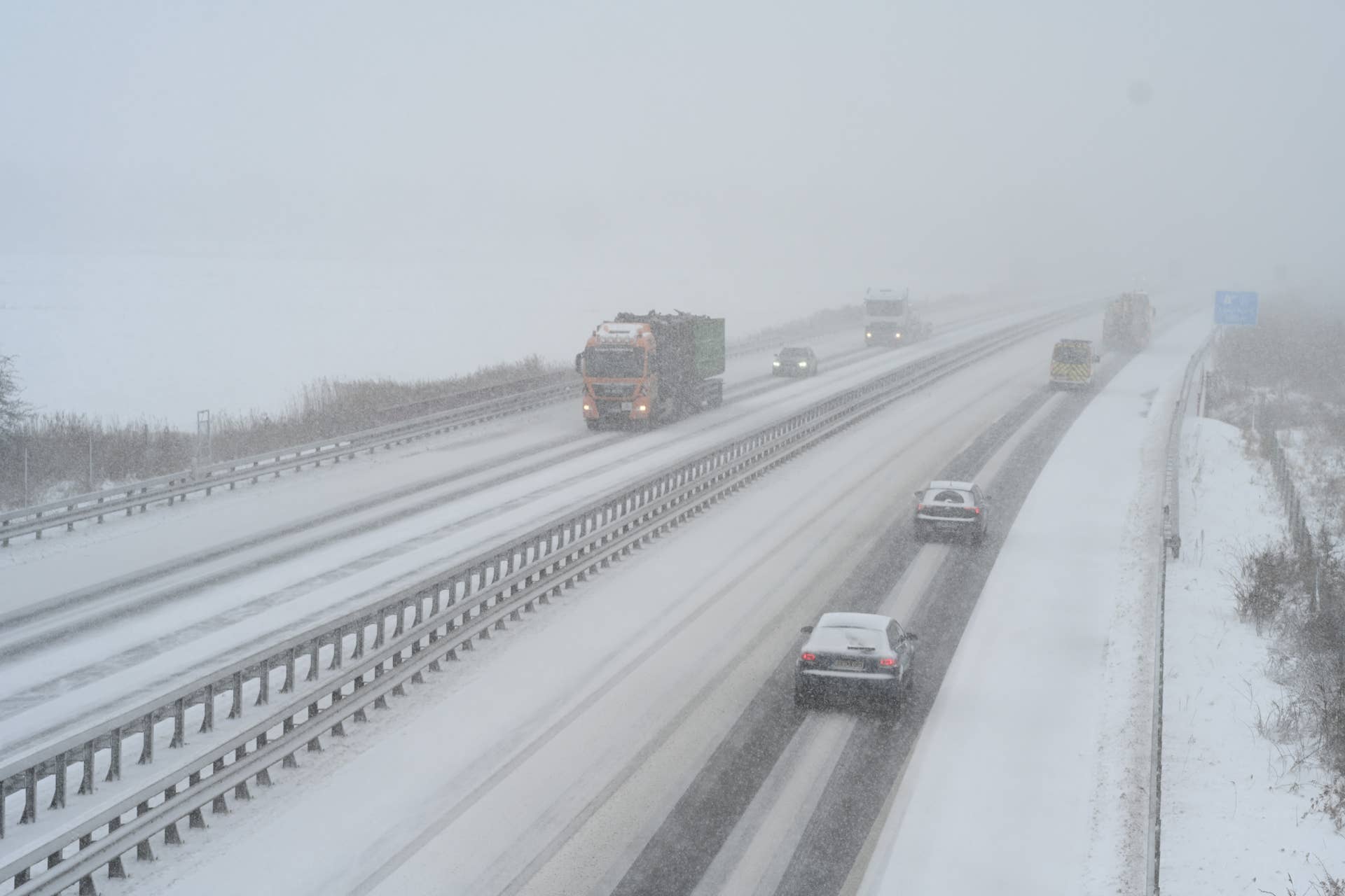 Heavy Snow Warnings Delay Spring With Blizzard Conditions: 'Travel ...