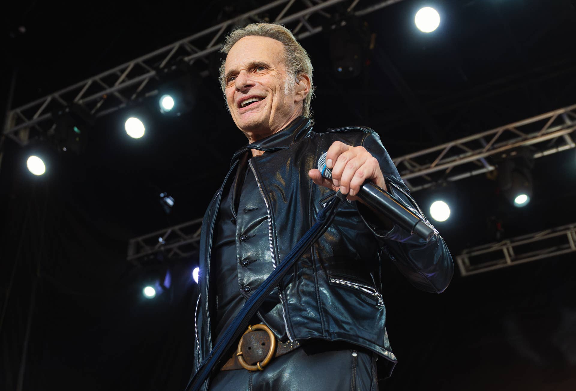 Van Halen Icon David Lee Roth Powers Independence Day Festival - Men's ...