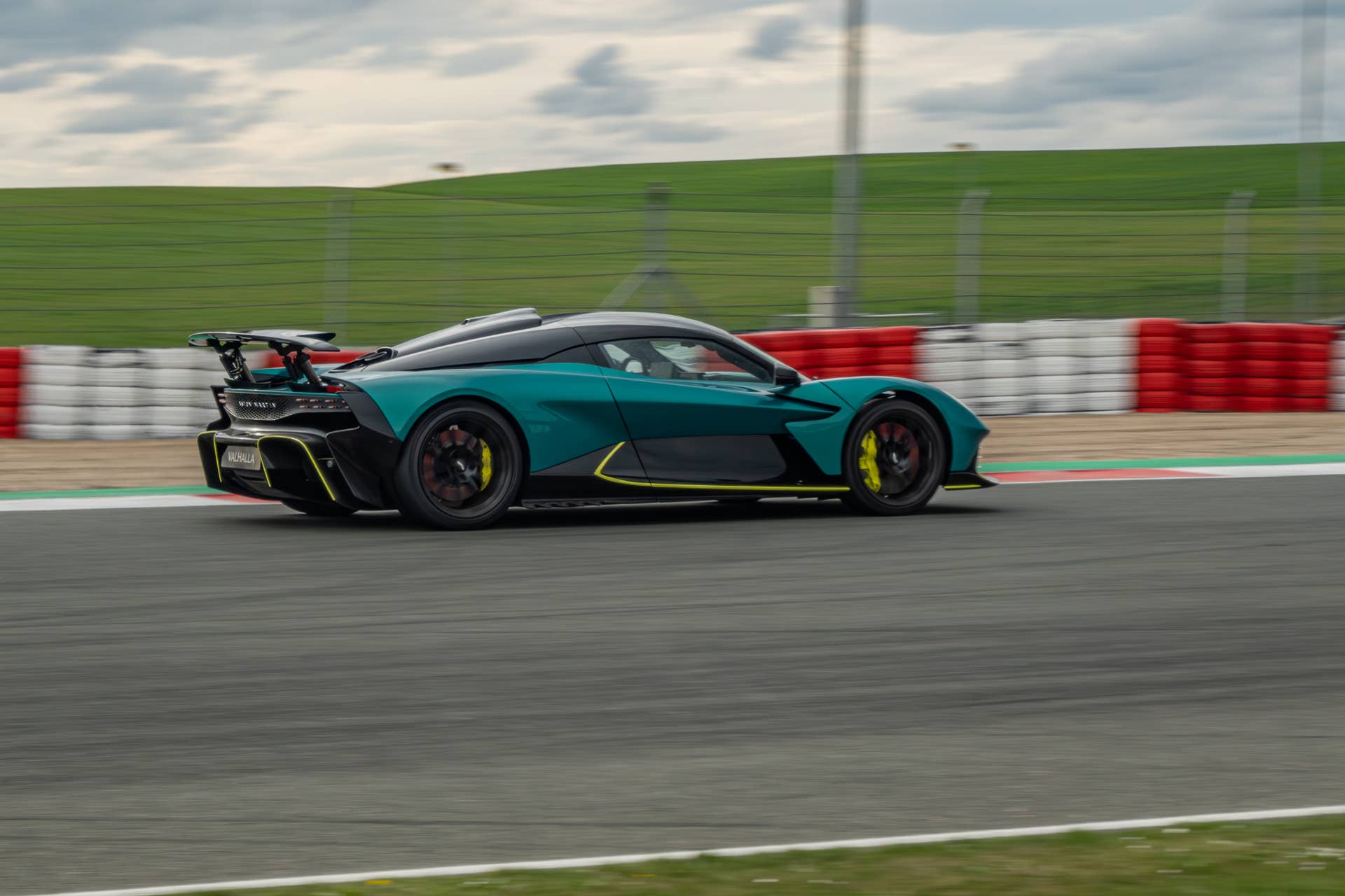 Aston Martin Valhalla Review: Specs, Price, and Performance Breakdown ...