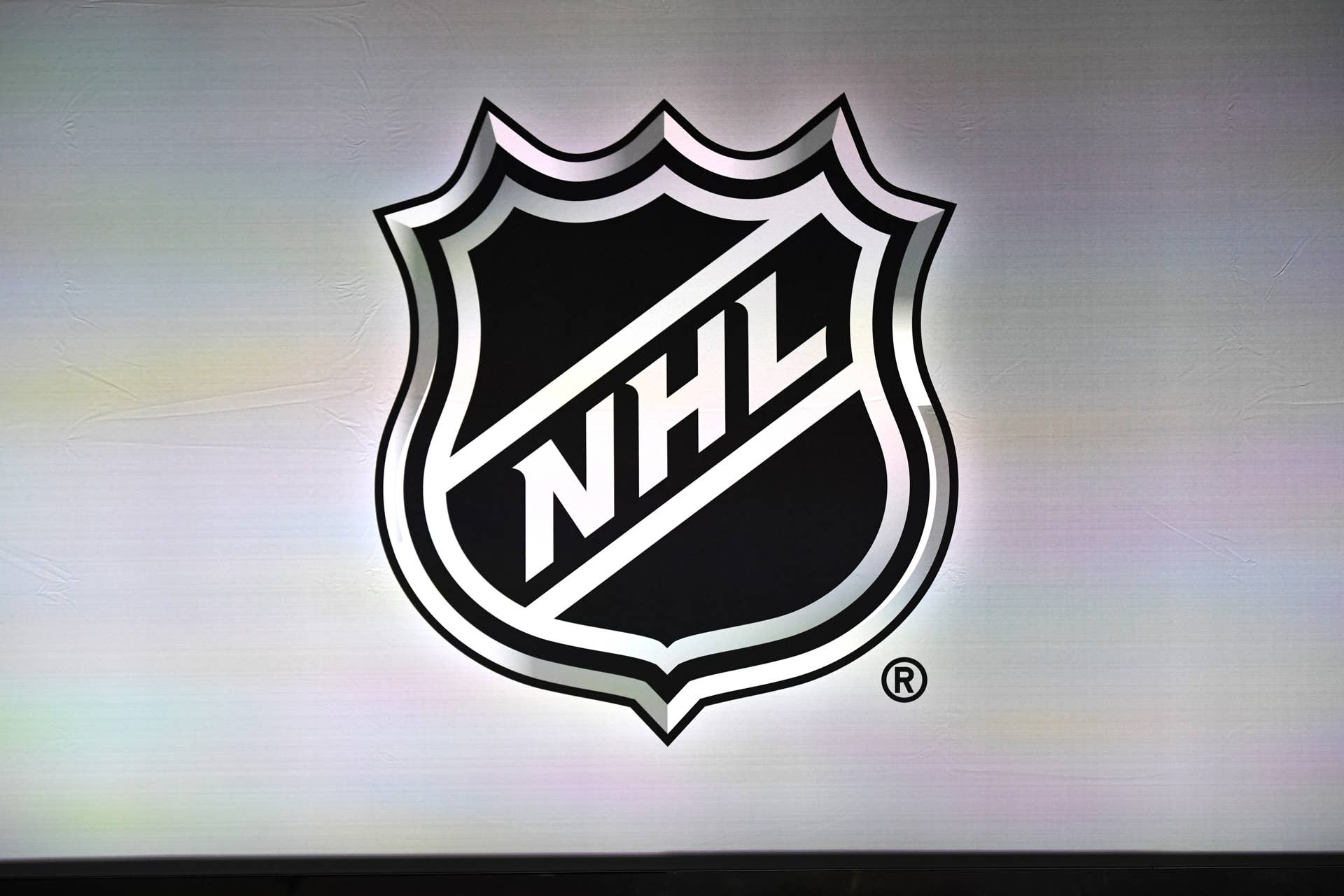 NHL Head Coach Blasts His Team in Scathing Rant After Season-Ending ...