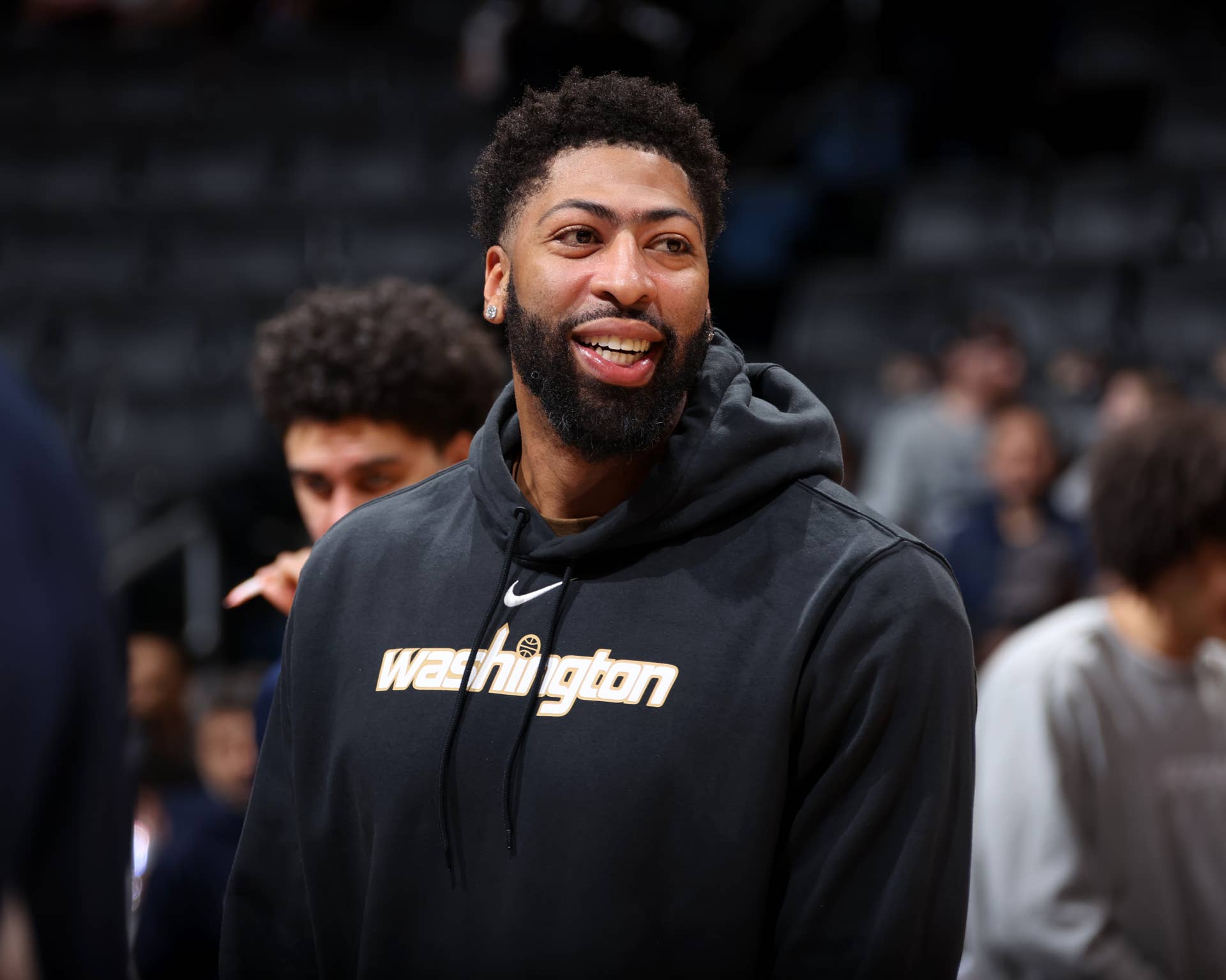 Anthony Davis Broke His Silence About Luka Trade to Lakers in a Big Way ...