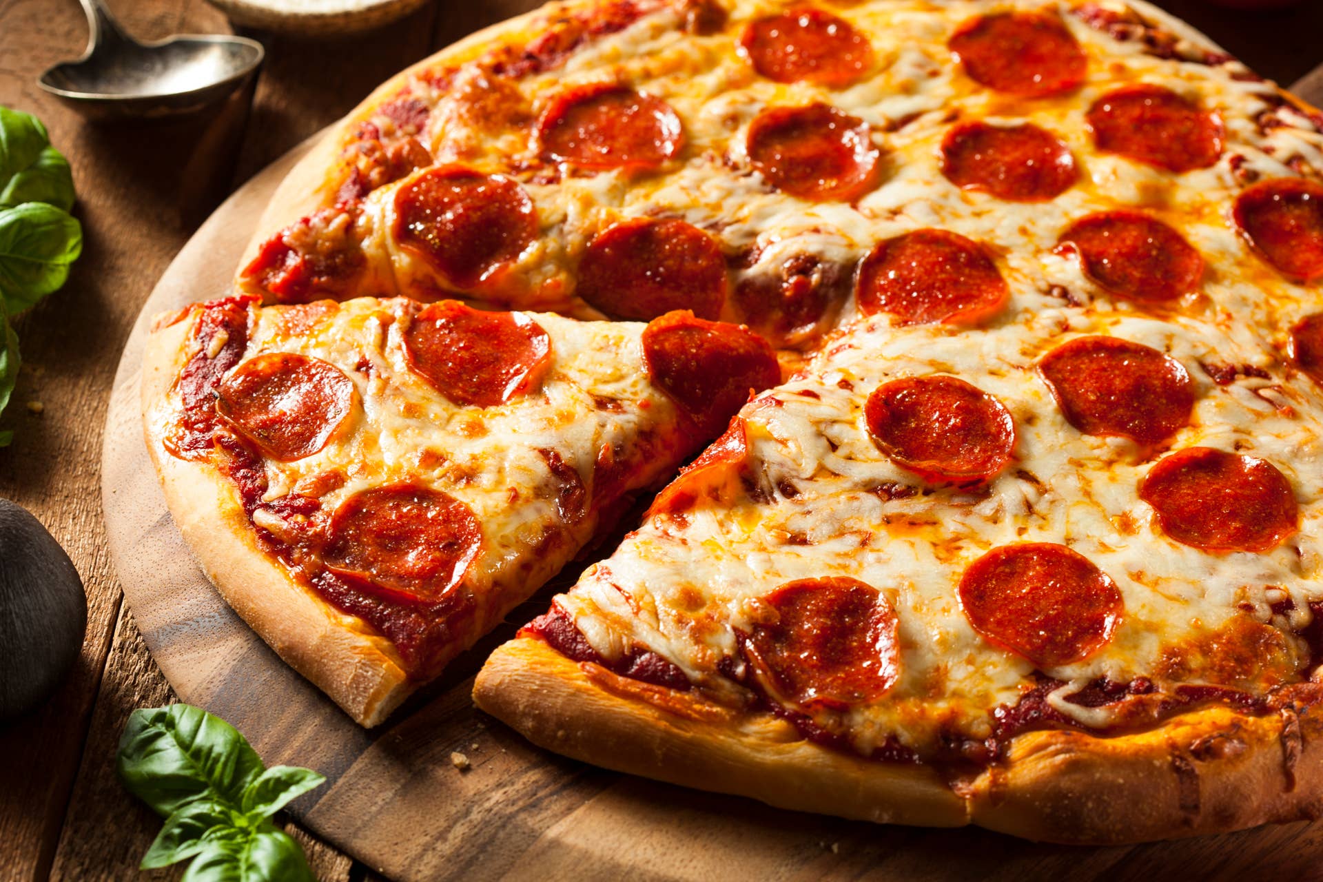 The Best Pizza In The Country According To National Survey Men s Journal the-best-pizza-in-the-country-according-to-national-survey-men-s-journal