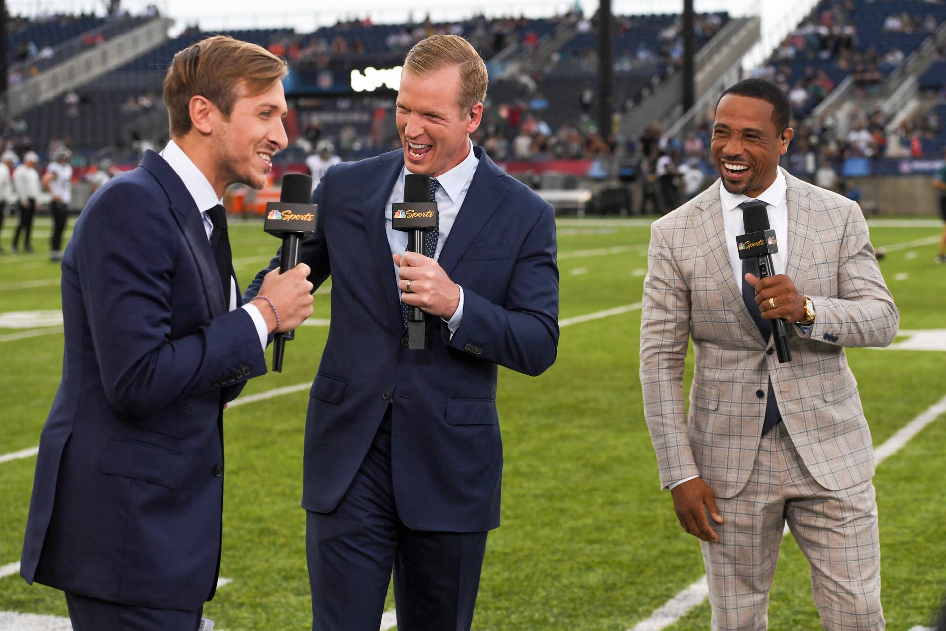 'Sunday Night Football' Analyst Ousted After Mike Tomlin Addition - Men ...