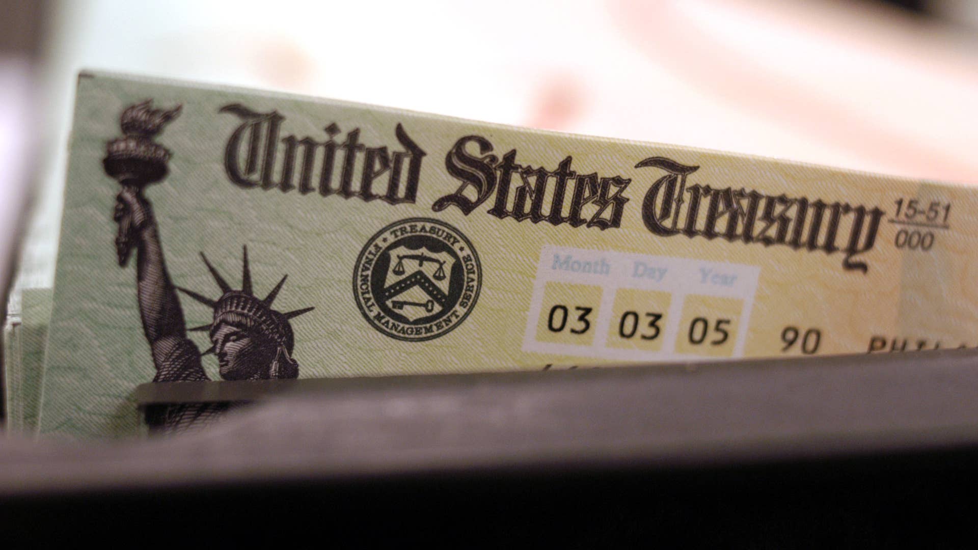 $2,000 ‘Tariff Dividend’ Checks Still Alive? Key Official Says Yes ...