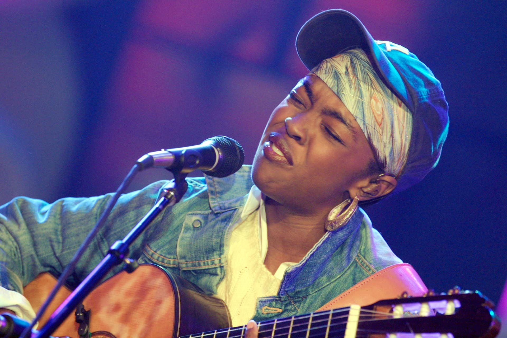 Lauryn Hill Released 'MTV Unplugged No. 2.0' 24 Years Ago - Men's Journal