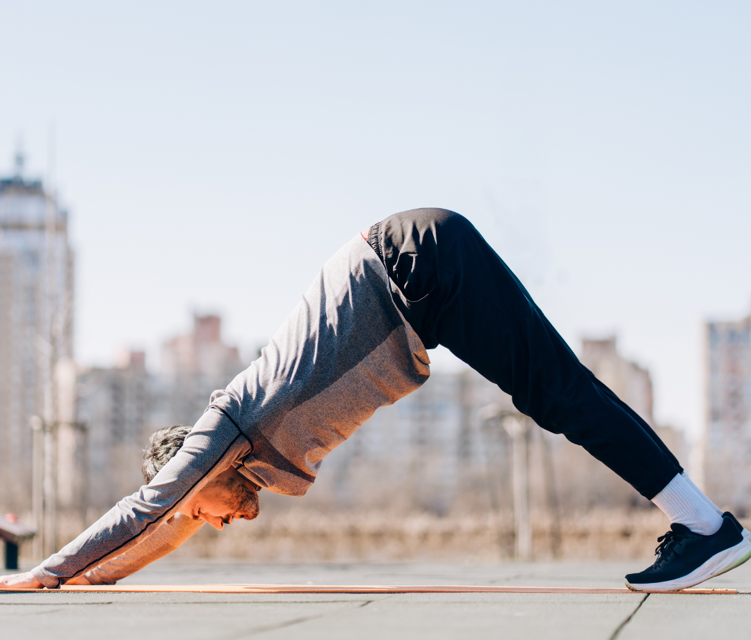 5 Warmup Exercises to Reduce Chronic Knee Pain for Men 40+ - Men's Journal