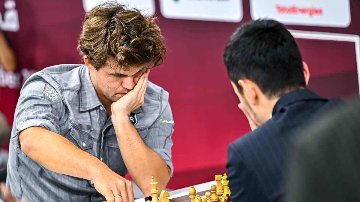 World #1 Chess Player Magnus Carlsen Defeated On Home Turf By 22-Year ...