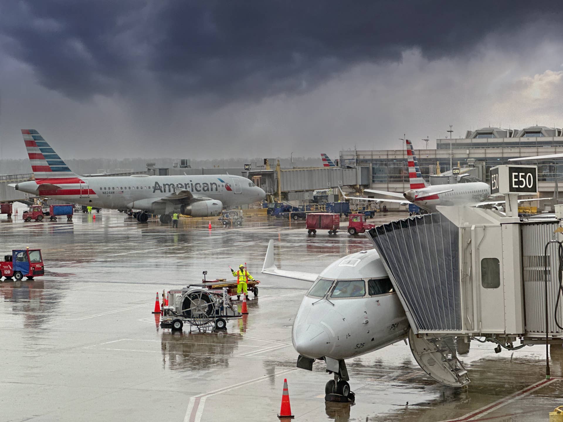 Hundreds of Flights Cancelled — Disrupting Memorial Day Plans - Men's ...