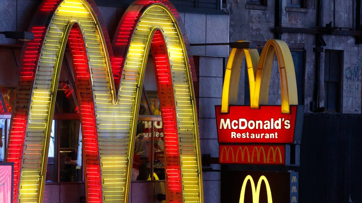 McDonald’s Drops FIFA World Cup Menu With Beckham, Ronaldinho ...