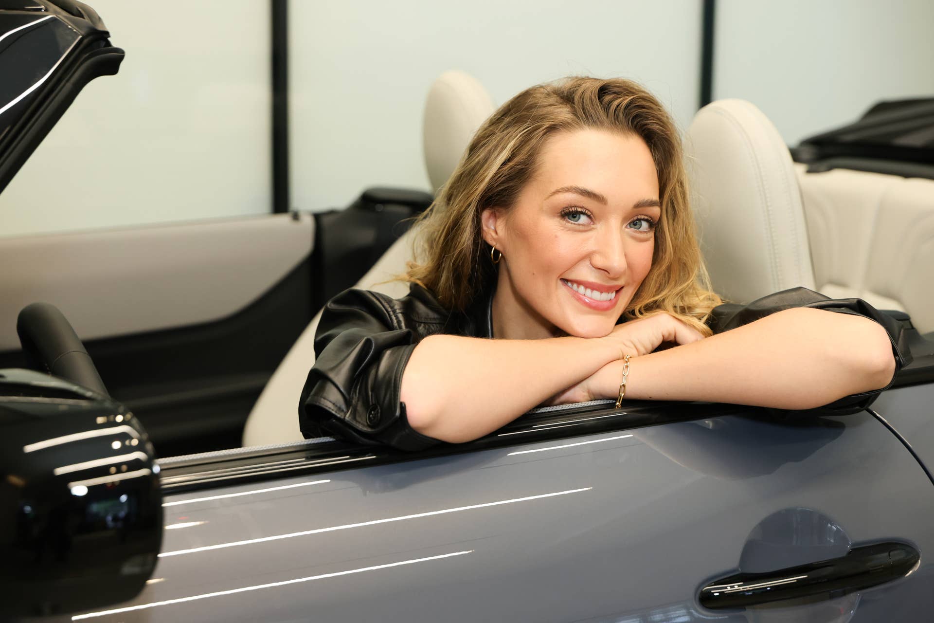Penny Lane Confirms New Boyfriend After Gerard Butler: Who Is She ...