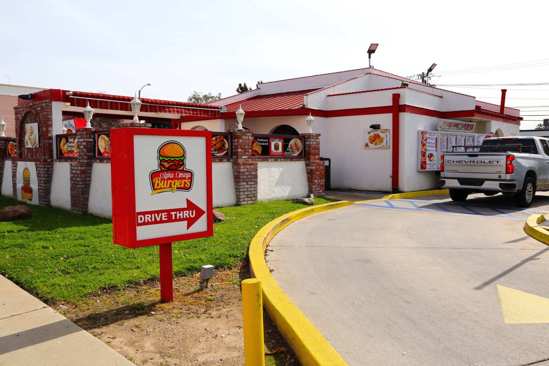 Thousands Told To Avoid Drive-Thrus in Texas - Men's Journal