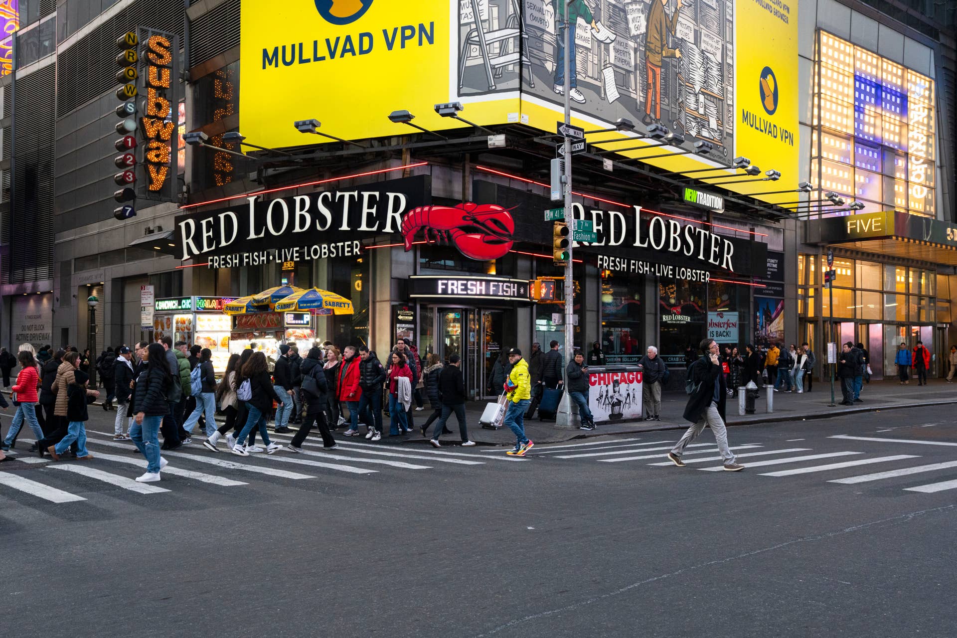 Beloved Times Square Restaurant Is Closing June 14 After 23 Years - Men ...