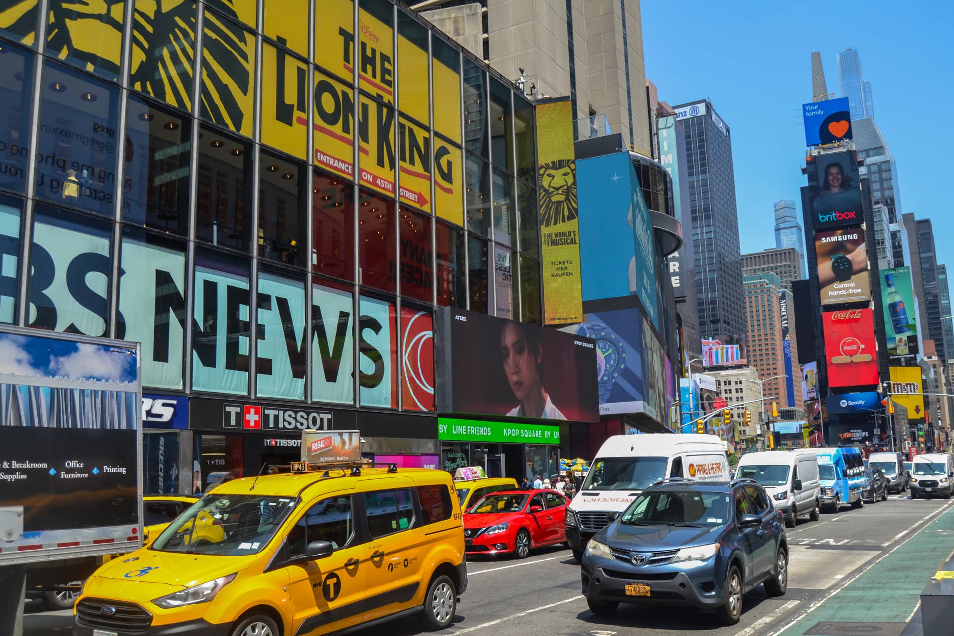 Beloved Times Square Restaurant Is Closing June 14 After 23 Years - Men ...