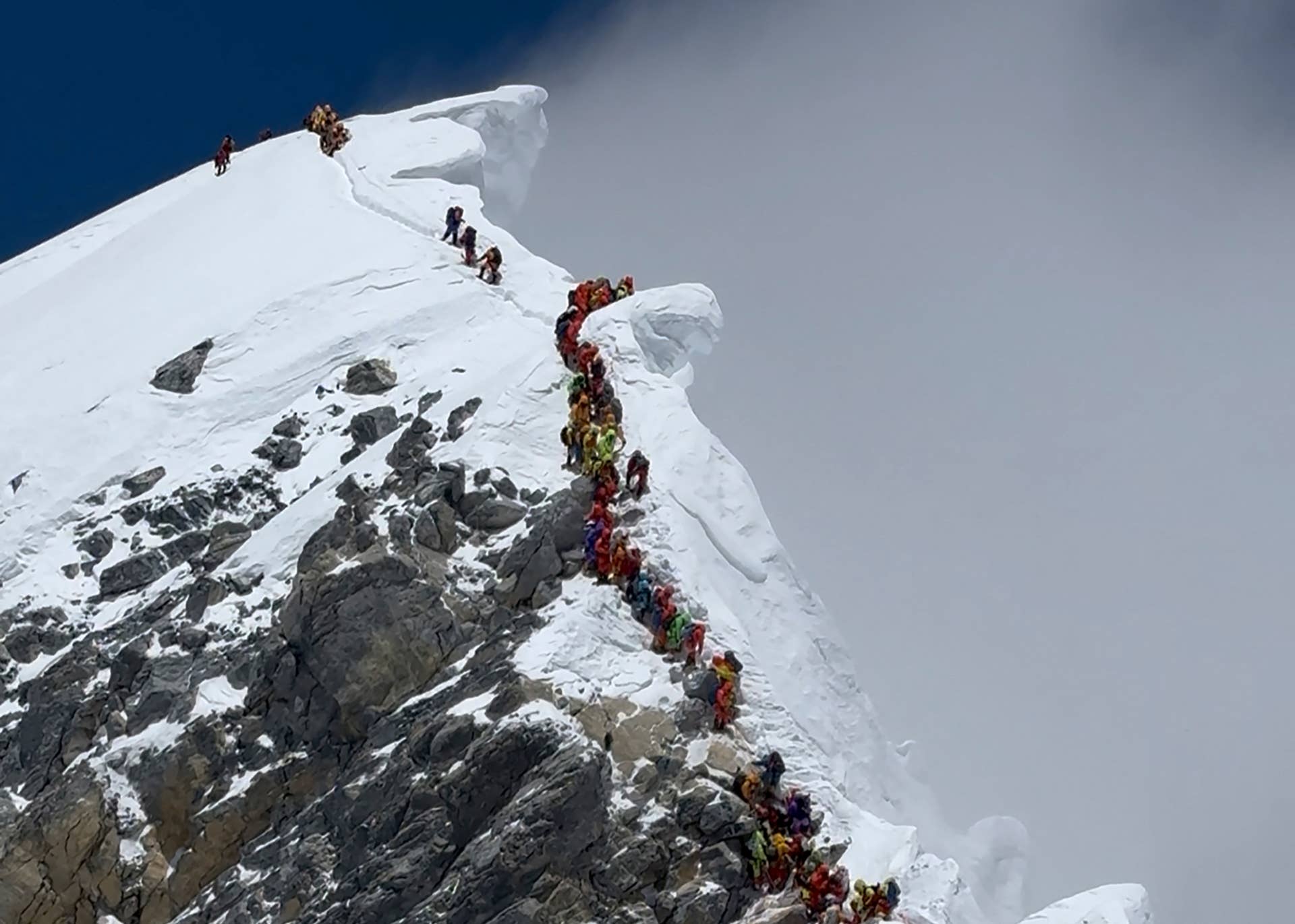 A Sherpa Went Missing in Mount Everest's 'Death Zone.' Funeral Rites ...