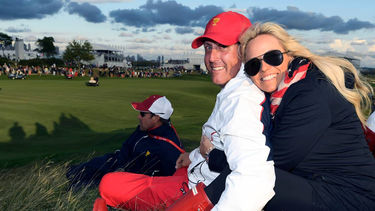 Phil Mickelson's Wife Amy Mickelson Is a Cancer Survivor Who Weathered ...