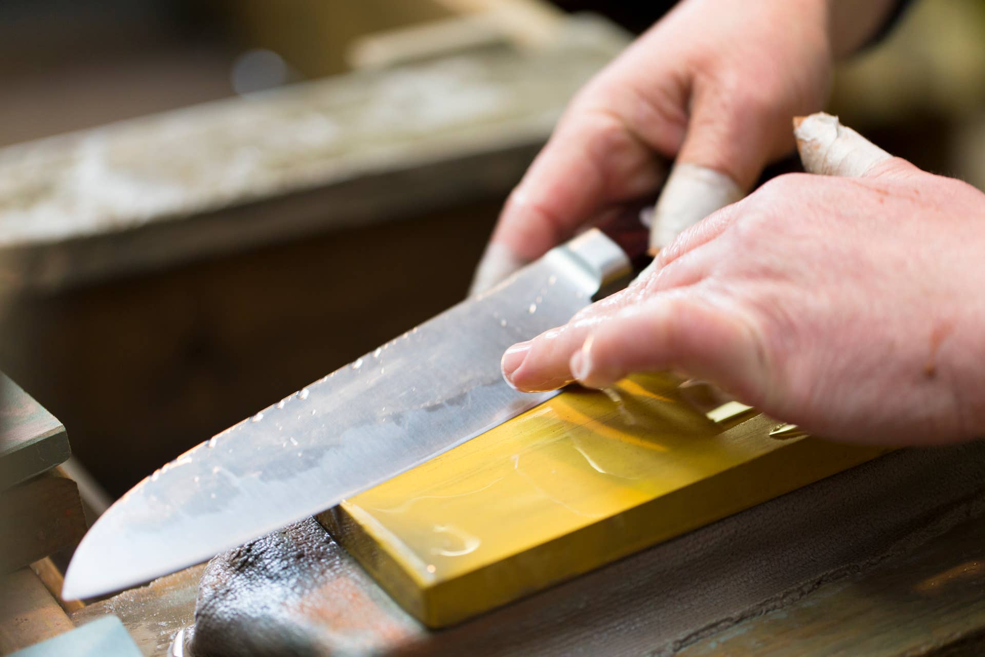 Why Is My Knife Still Dull After Sharpening? 9 Causes & Fixes - Men's ...