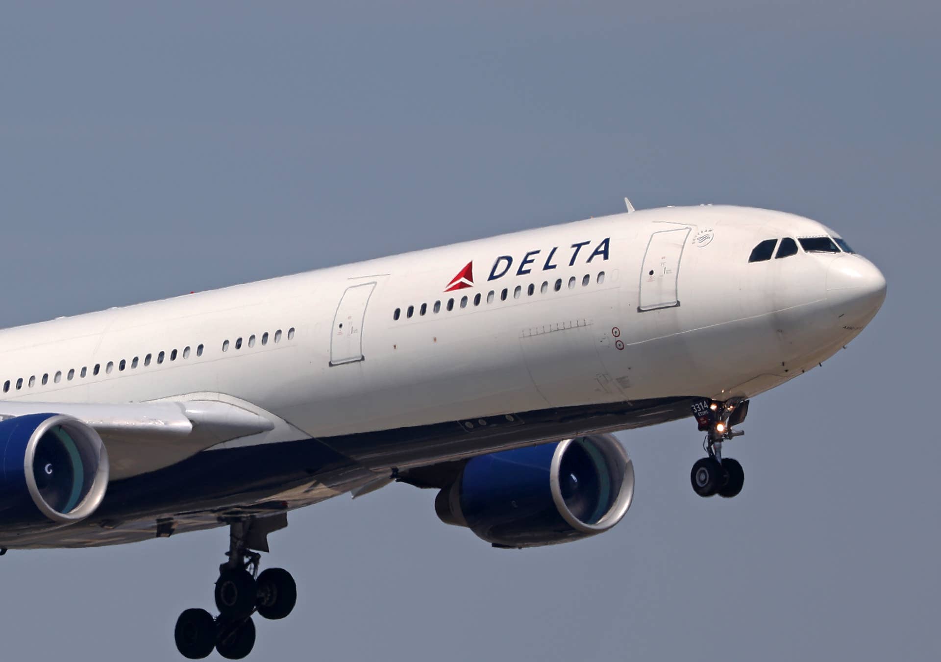 Delta Air Lines Gets Good News This Week - Men's Journal
