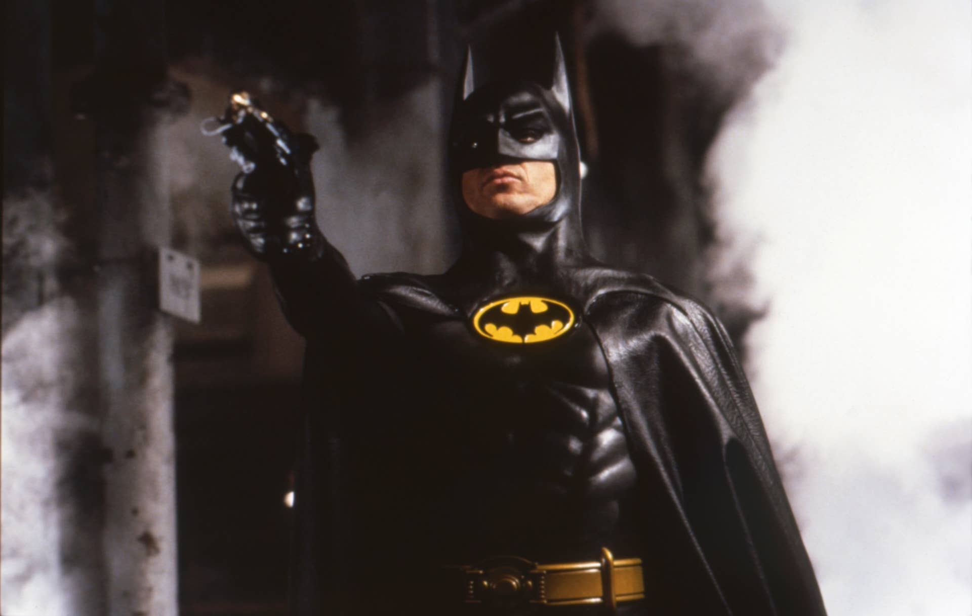 The Iconic Michael Keaton Movie, 'Batman' Premiered 37 Years Ago Today ...