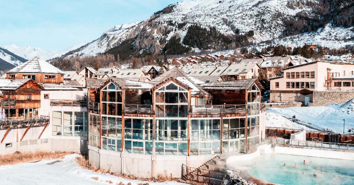 12 Best Hot Springs in the World