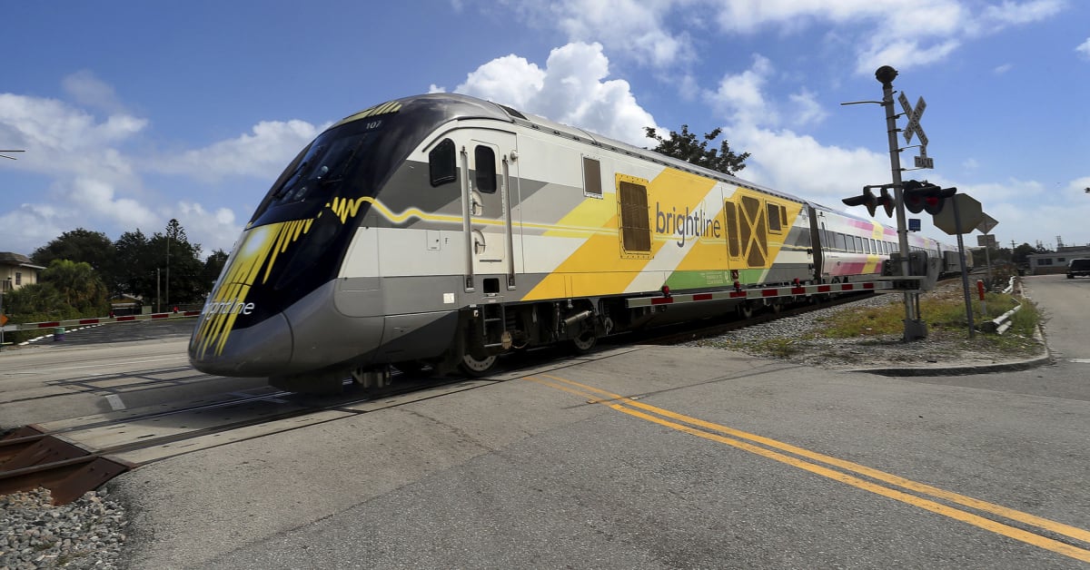 Florida's New High-Speed Train Route Is Now Selling Ticket