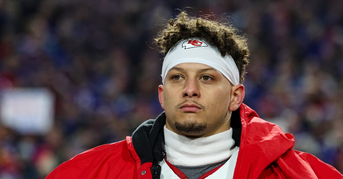 Patrick Mahomes Responds to 'Dad Bod' Comments After NFL Shares Shirtless Locker Room Video