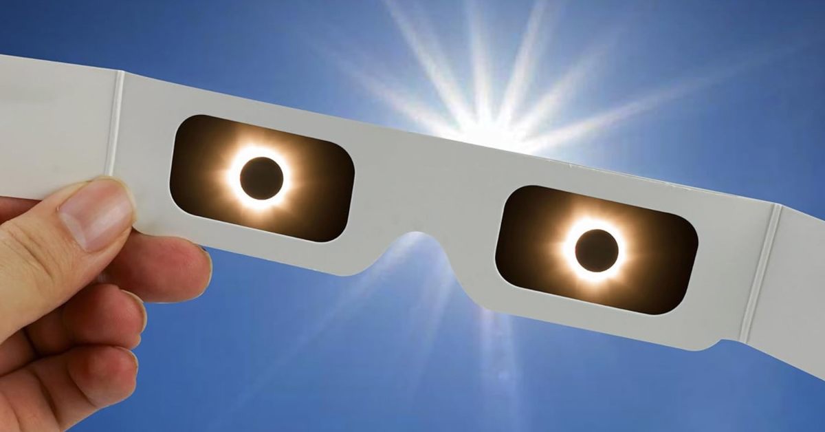 These Are The Solar Eclipse Glasses Needed For Safe Viewing Mens Journal