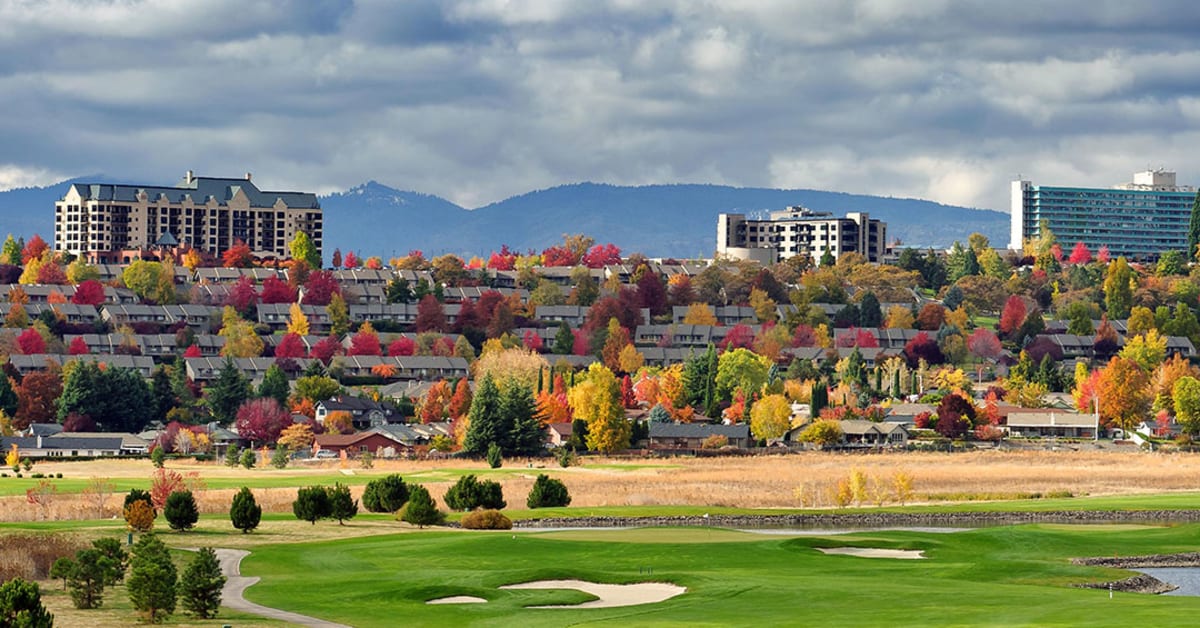 52 Fall Weekend Trip Ideas to Make the Most Out of Autumn