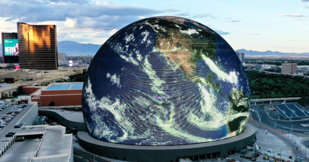 Dana White Plans for Live Combat Event at Las Vegas Sphere