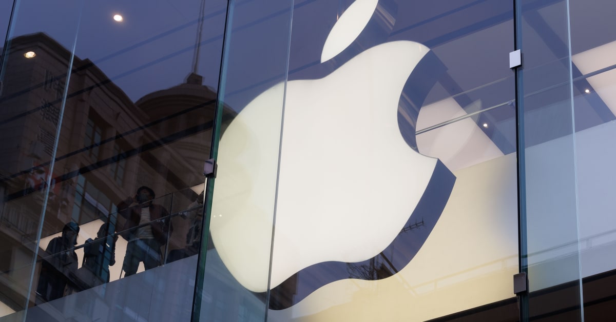 Apple Makes Major Move to Avoid Tariffs