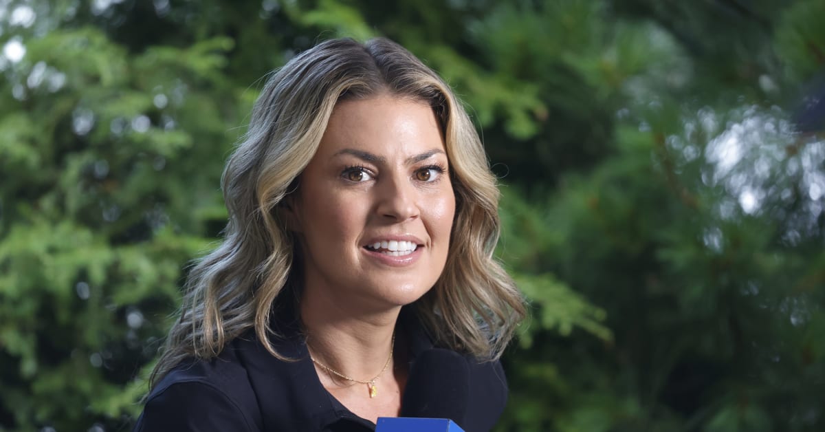 Amanda Balionis Stuns in Masters Day 1 Fit