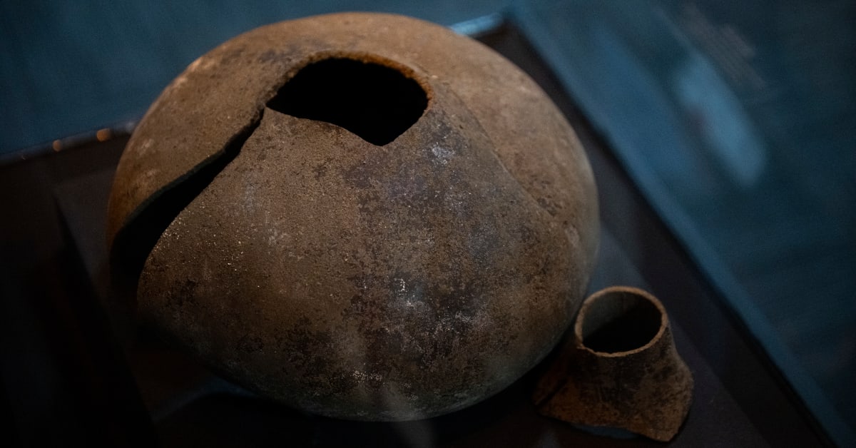 Archeologist Unearth 5,000 Year-Old Tomb of Elite Woman on Peru's Coast