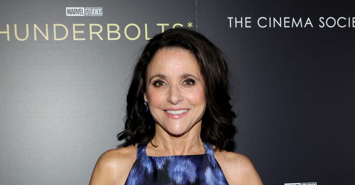 Julia Louis-Dreyfus Had Incredible Reaction to Meeting The Rizzler at ...