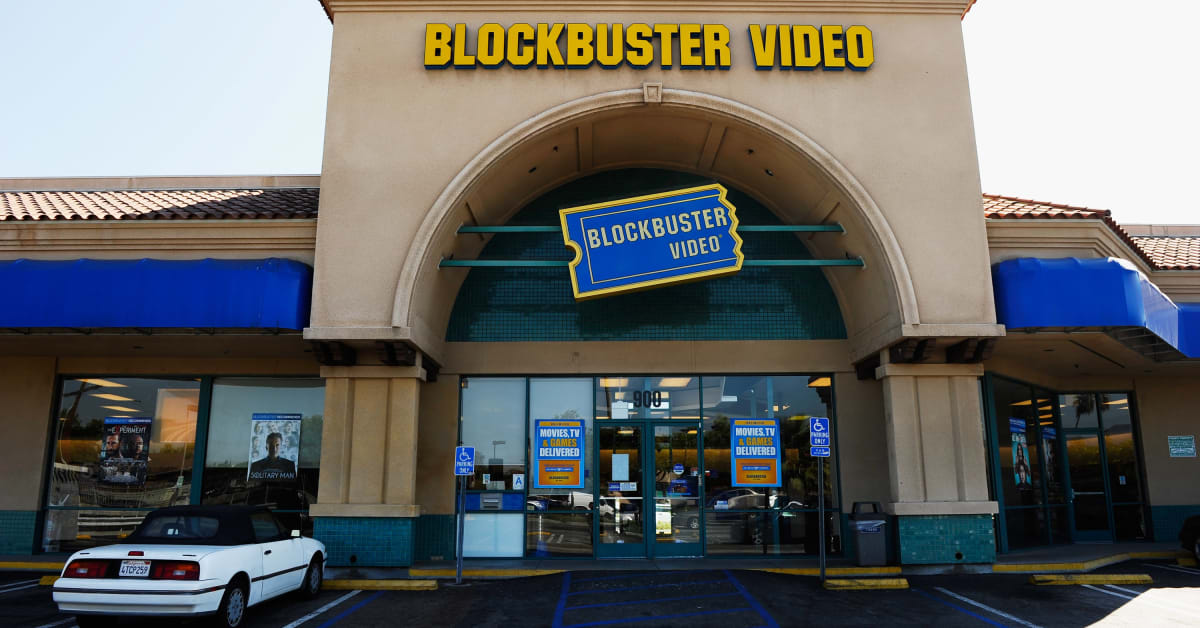Last Blockbuster Store on Earth Develops a Loyal Following