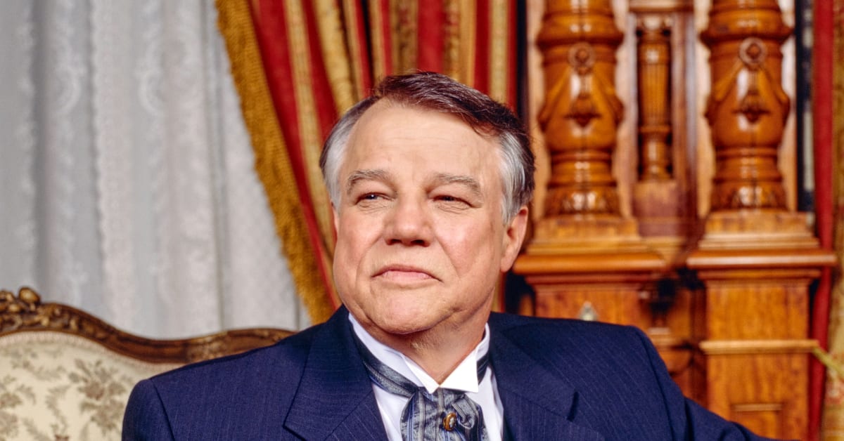 James Bond Star Joe Don Baker Dies at 89