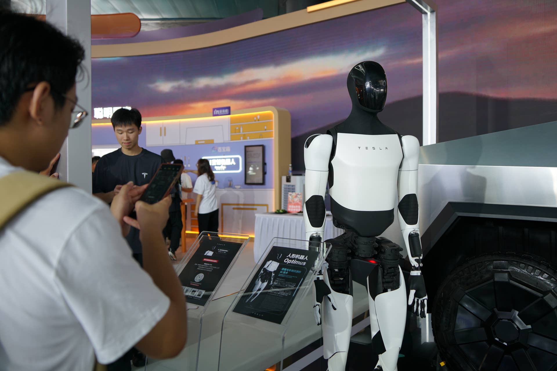 New Tesla Optimus Video Shows Humanoid Robot Doing Household Chores