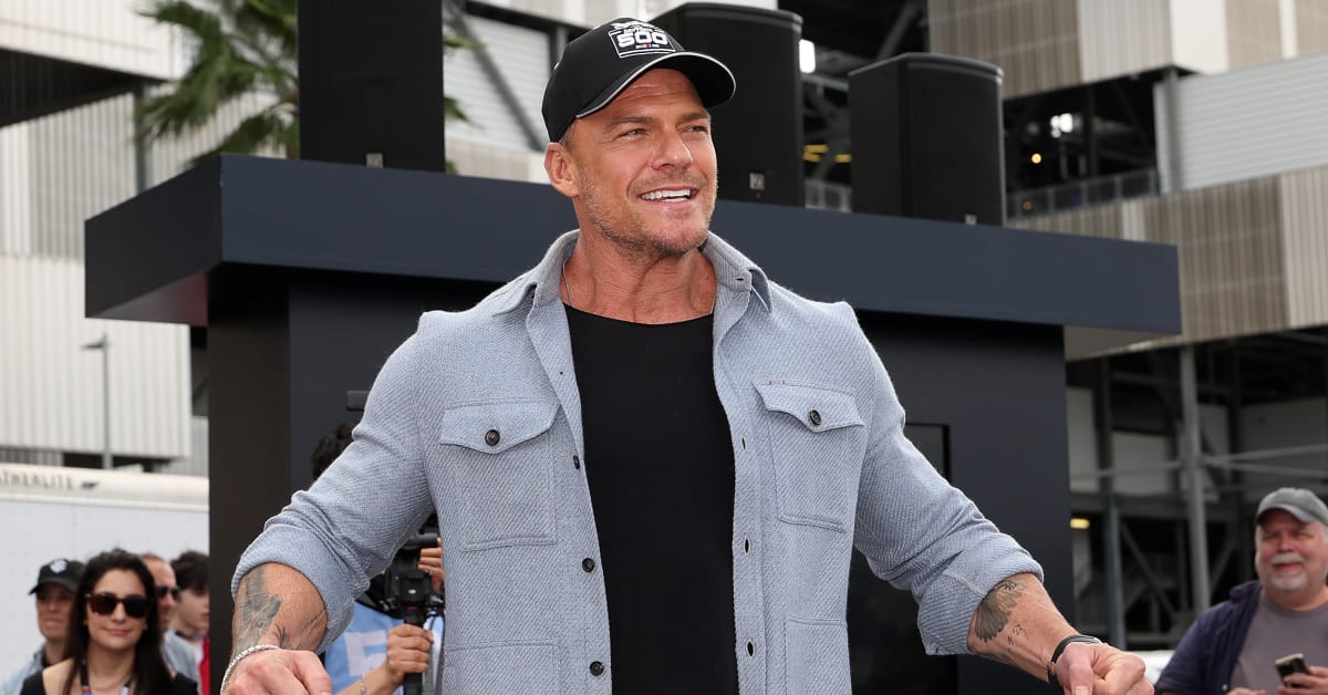 'Reacher' Star Alan Ritchson's Behind-the-Scenes Look at Season 4 Had ...