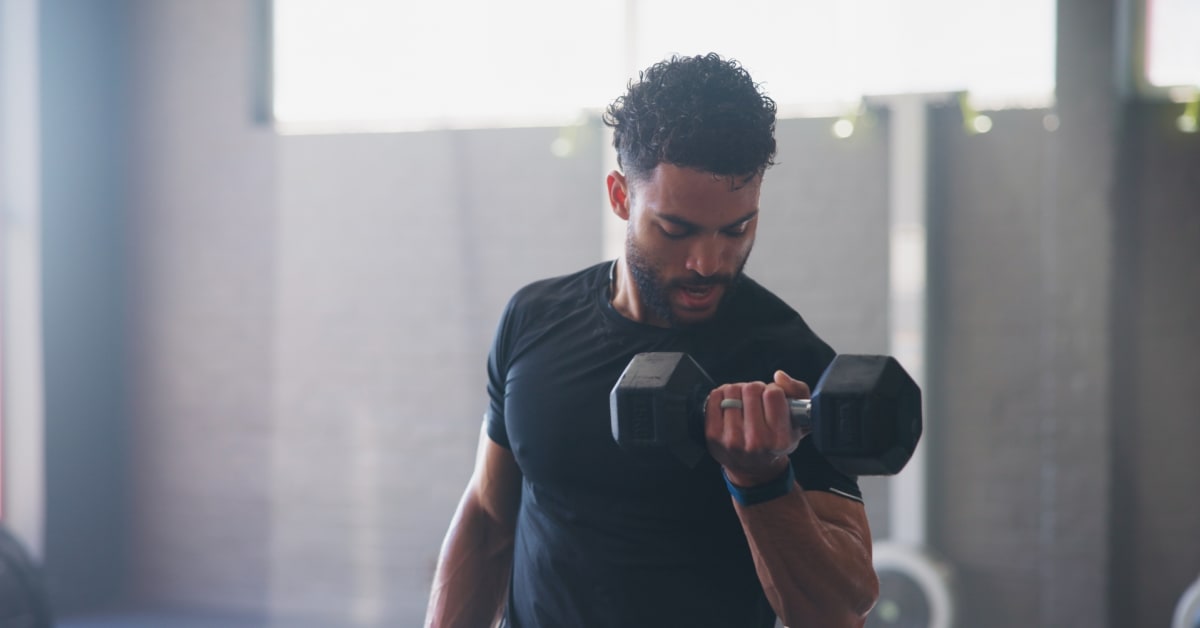 A Sports Scientist’s Go-To Biceps Routine for New Lifters