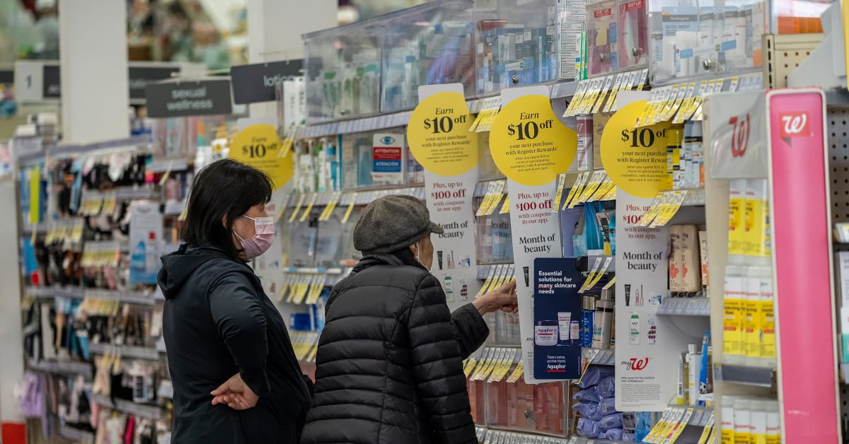 Are Walgreens or CVS Open or Closed on the Fourth of July 2025?