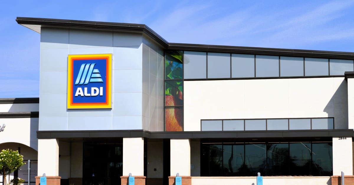 Aldi Brings Back Fan-Favorite Burgers They Call 'The Best Ever'