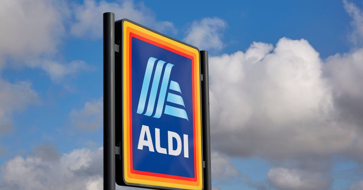 Aldi Drops Line of 'Hot' Ranch Dressings, And Fans Are Obsessed