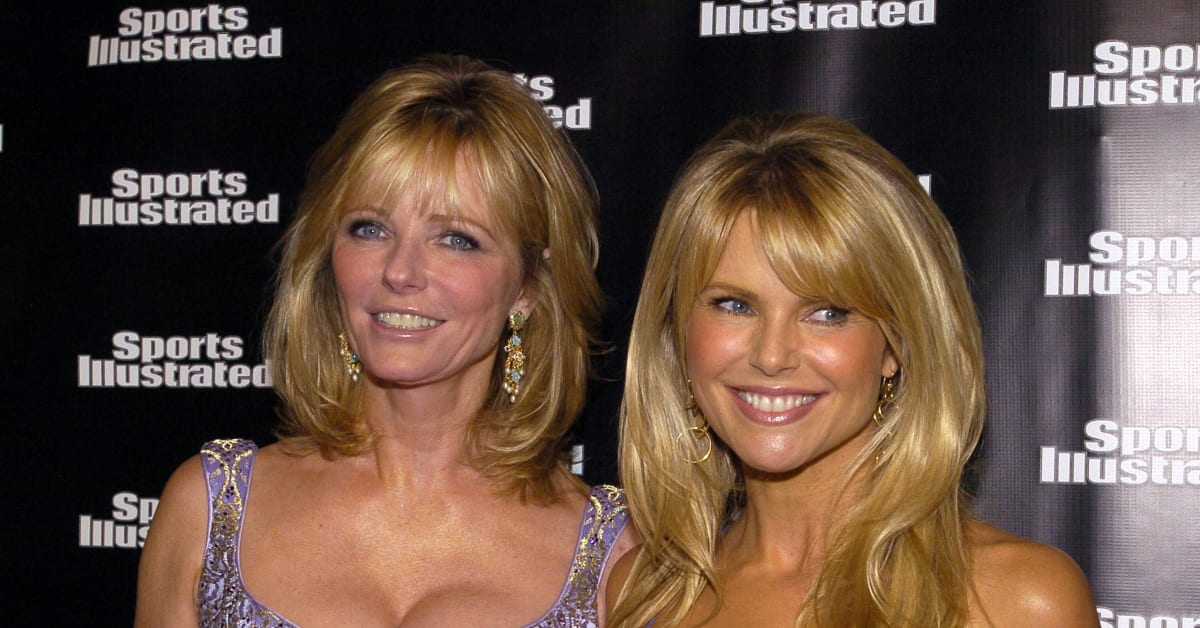 Cheryl Tiegs Disses Her Iconic ‘SI Swim’ Photos as 'Throwaway'