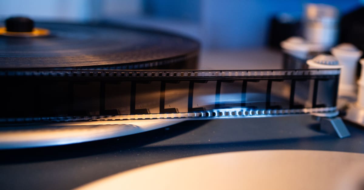 ‘Cheers,’ ‘Star Wars’ Actor Robert Machray Dies at 79 - Men's Journal