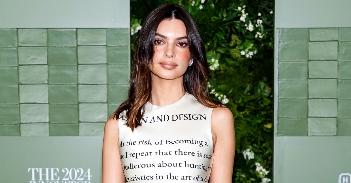 Emily Ratajkowski's Vibrant Vacation in Mexico | Perigon