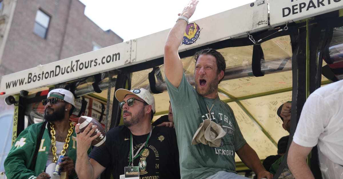 Dave Portnoy Rips Pizza Store Owner Over Viral Incident