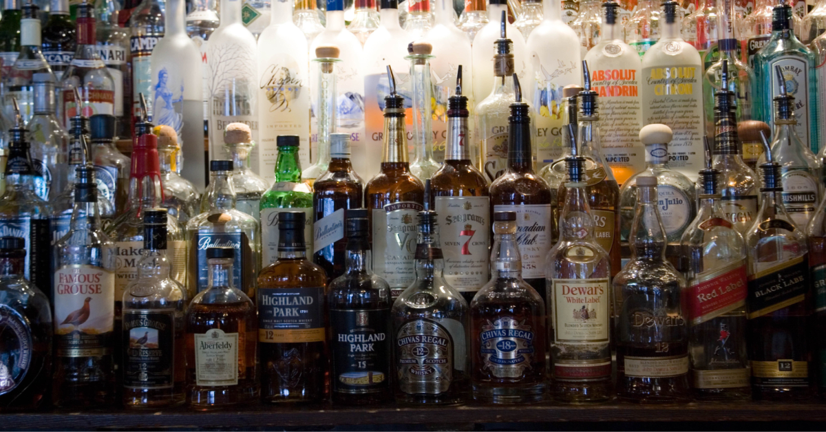 The Best Handshake Whiskeys That Any Industry Insider Will Like