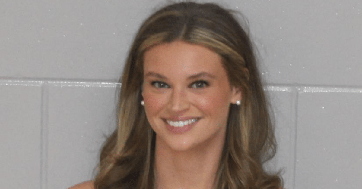 Georgia College Student Lily Stewart Explains Viral 'Hot' Mugshot