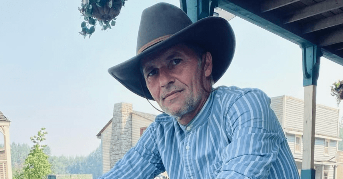 Co-Star Mourns as Beloved Actor Dies 'Suddenly' at Just 53