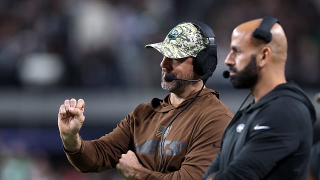 NFL Referee Clete Blakeman Laughs While Making Aaron Rodgers Call